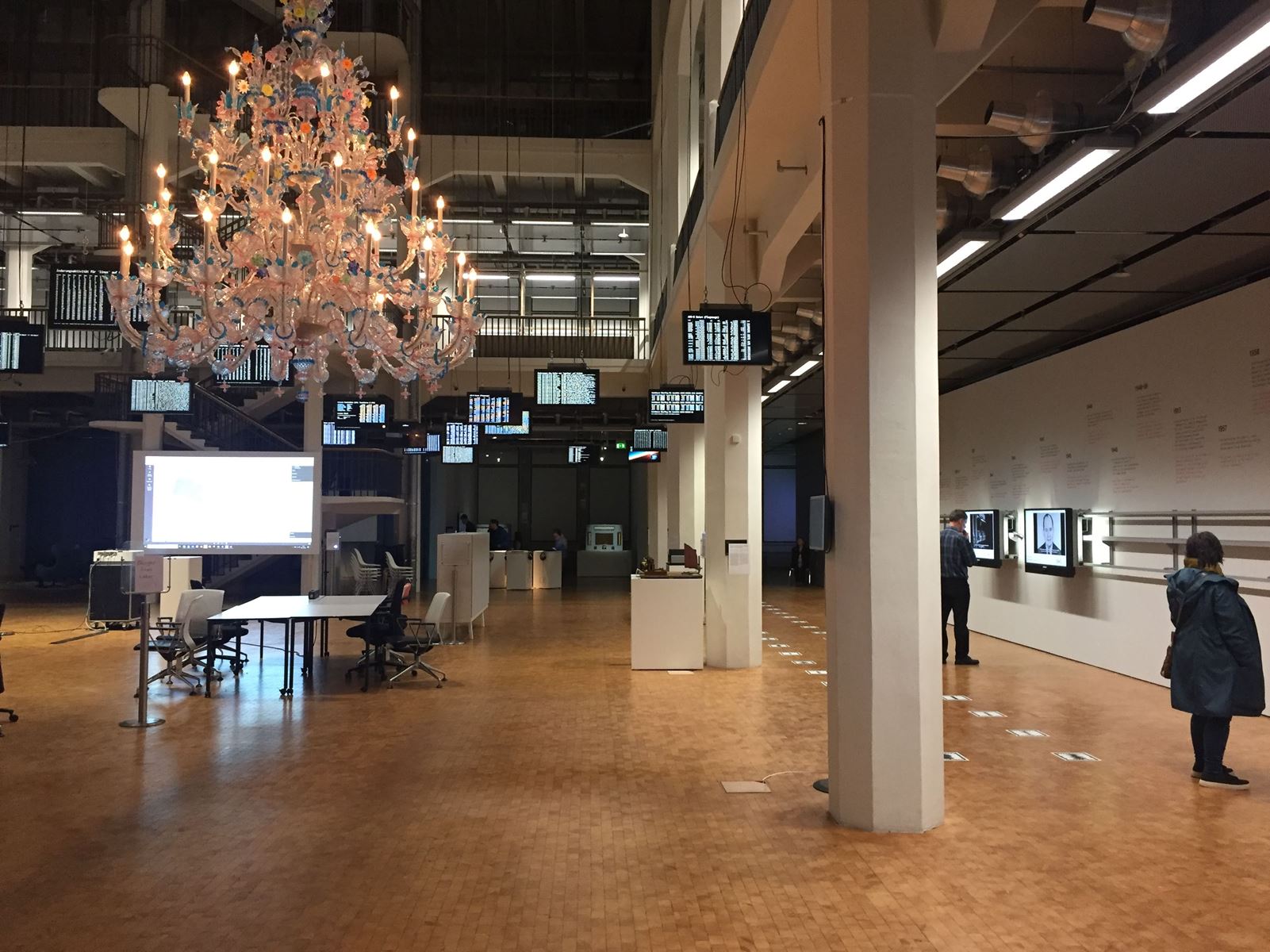 Le ZKM de Karlsruhe, où art et technologie se mêlent - LA CHA'LSACIENNE